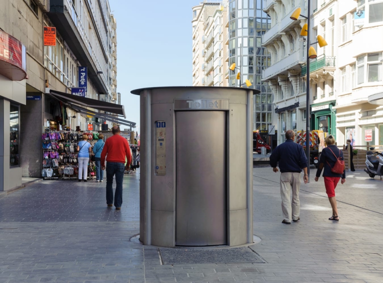 UriLift M/V is a galvanizable, vandalism-resistant toilet